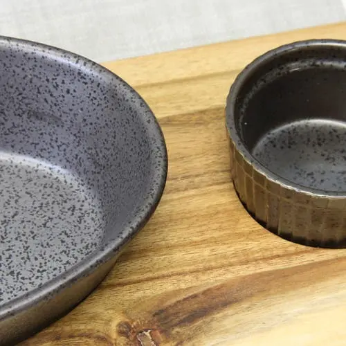 GIBSON ELITE Gracious Dining 3-piece Reactive Fine Ceramic Bowl Set With Acacia Wood Tray