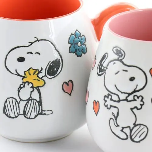 PEANUTS 4 Piece 20 Ounce Stoneware Wax Relief Cup Set In 2 Assorted Designs
