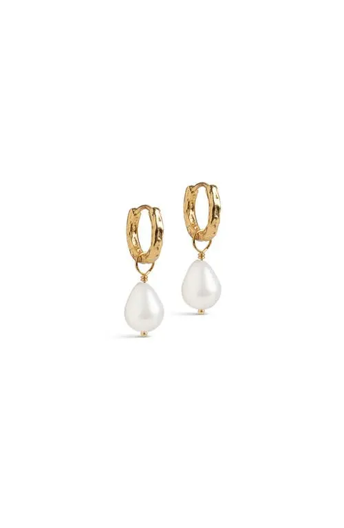 ENAMEL COPENHAGEN Significant Pearl Hoop Earrings