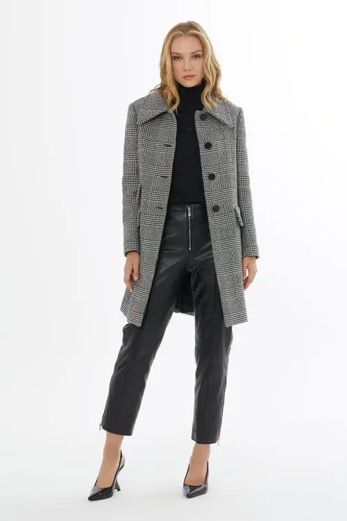 GIZIA Button Closure Jacket With Pockets And Back Vent