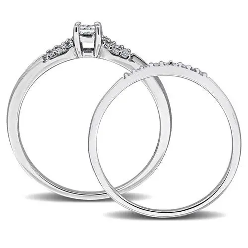 JULIANNA B. Diamond Bridal Ring Set