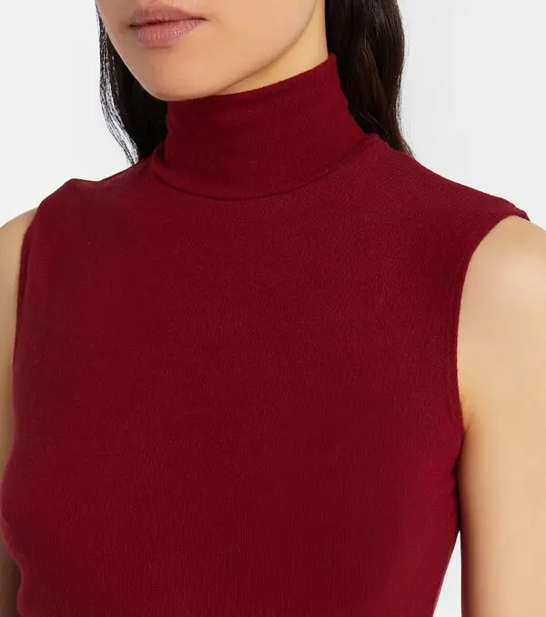 LESET Lauren Turtleneck Jersey Top