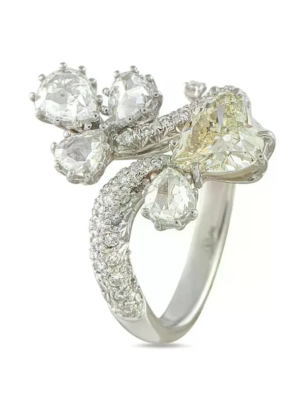 LB EXCLUSIVE 18k White Gold Diamond Cocktail Ring