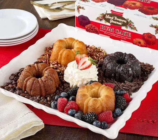 ISLAND TREASURES GOURMET Island Treasures 4 Oz Cozy Holiday Rum Cakes - One-color
