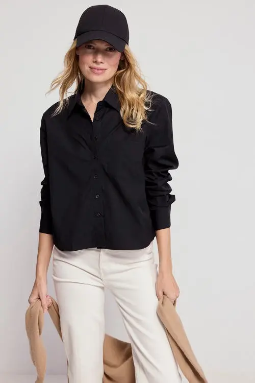 The Shirt By Rochelle Behrens The Long Sleeve Boxy Crop - Black