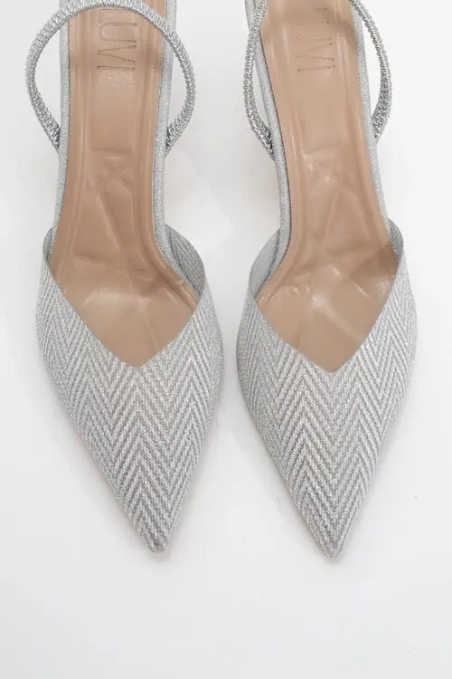 PROLOGUE SHOES Pointed-toe Pumps - Silver