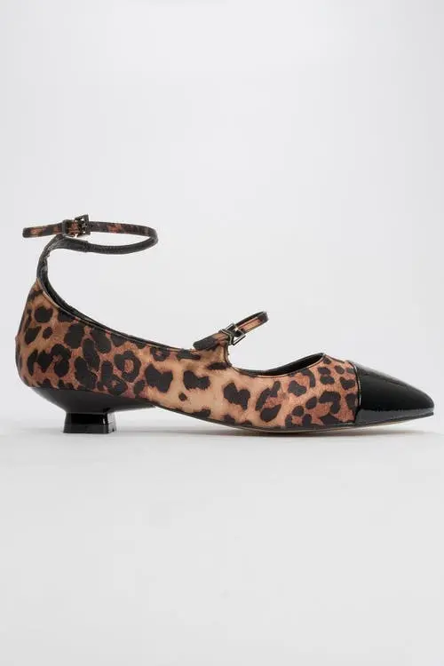PROLOGUE SHOES Mary Jane Low Heel Pump - Leopard Pattern