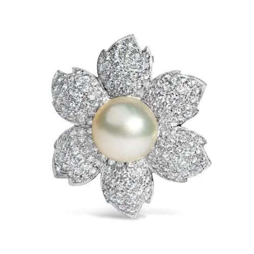 HAUS OF BRILLIANCE 18k Gold, Diamond, And Pearl Floral Brooch - White