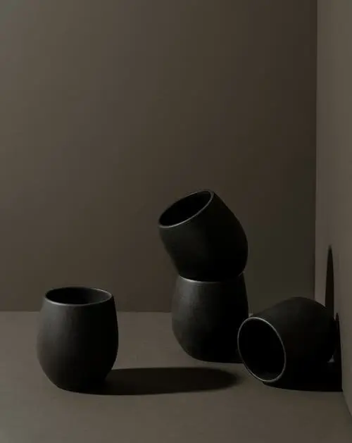 GHARYAN STONEWARE Minimalist Dinnerware Set - Black