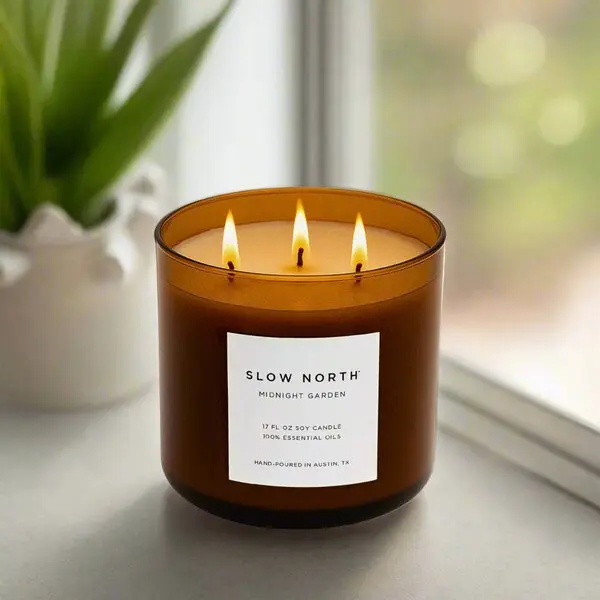 SLOW NORTH Midnight Garden Signature 3-wick Candle - Brown