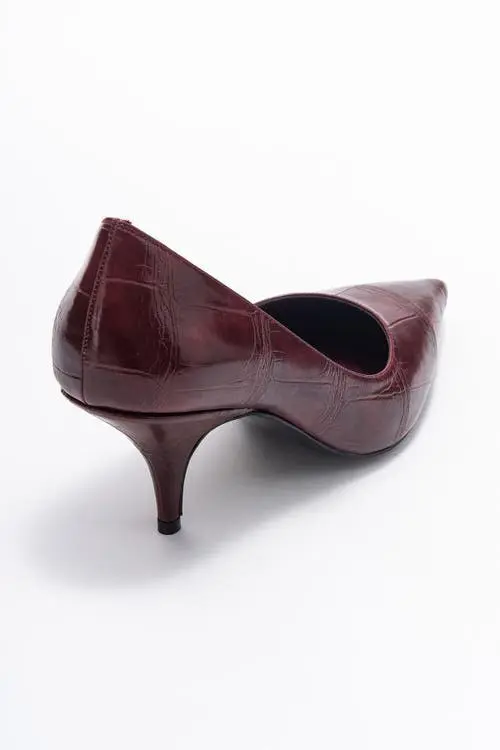 PROLOGUE SHOES Marcus Pointed Toe Pump - Burgundy Printed