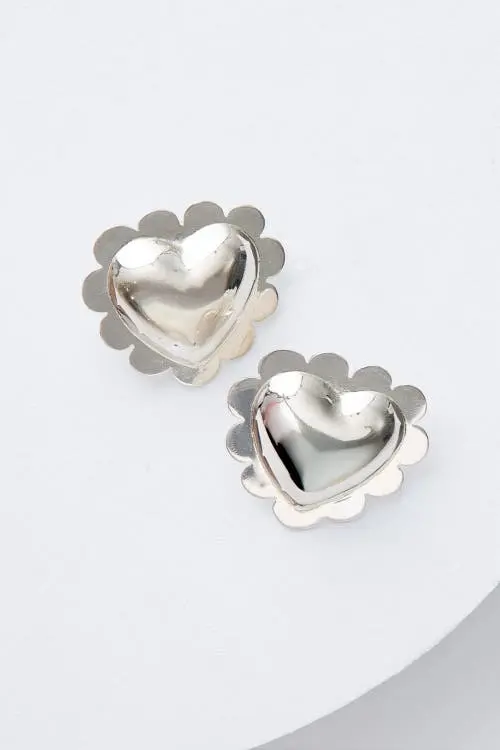 NOONDAY COLLECTION Puffy Scalloped Heart Earrings - Silver