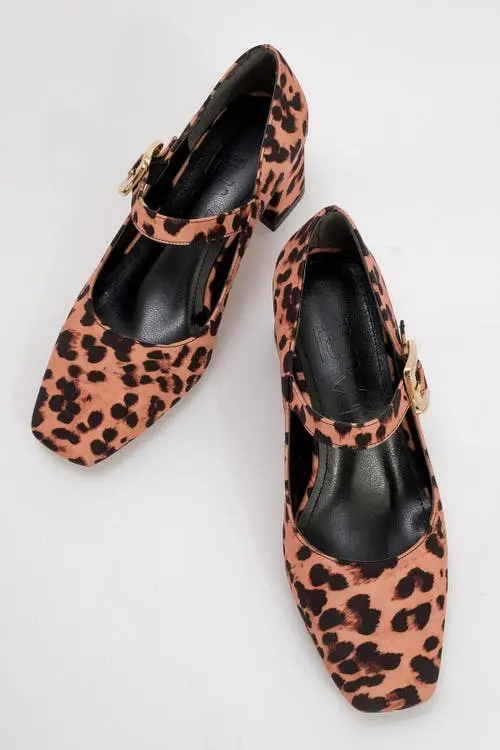 PROLOGUE SHOES Dolva Block Heel Mary Jane Pump
