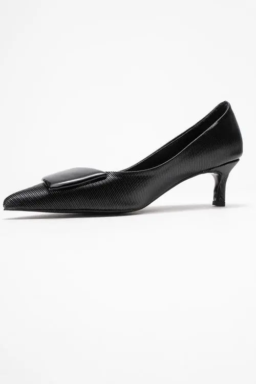 PROLOGUE SHOES Briana Buckle Pointed Toe Pumps - Black
