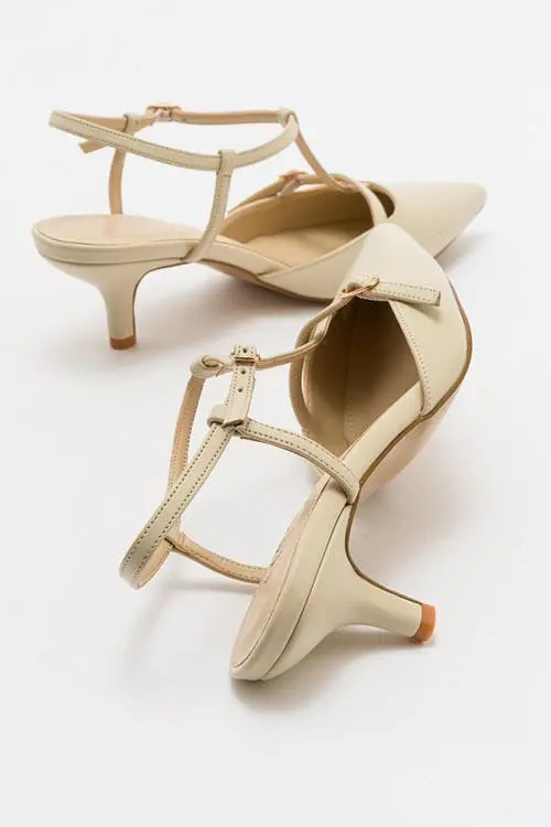 PROLOGUE SHOES Pointed-toe T-bar Pumps - Beige