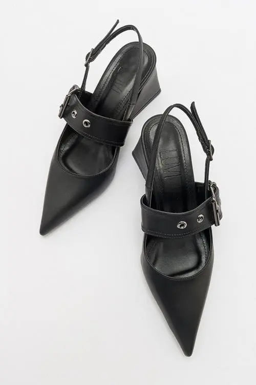 PROLOGUE SHOES Nepido Pointed Toe Block Heel Pumps - Black
