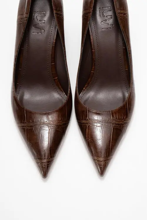 PROLOGUE SHOES Puera Pointed Toe Wedge Pump - Brown Printed