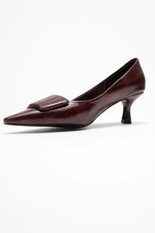 PROLOGUE SHOES Marcia Buckle Pointed Toe Pumps - Burgundy Printed