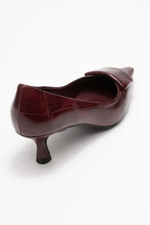 PROLOGUE SHOES Marcia Buckle Pointed Toe Pumps - Burgundy Printed