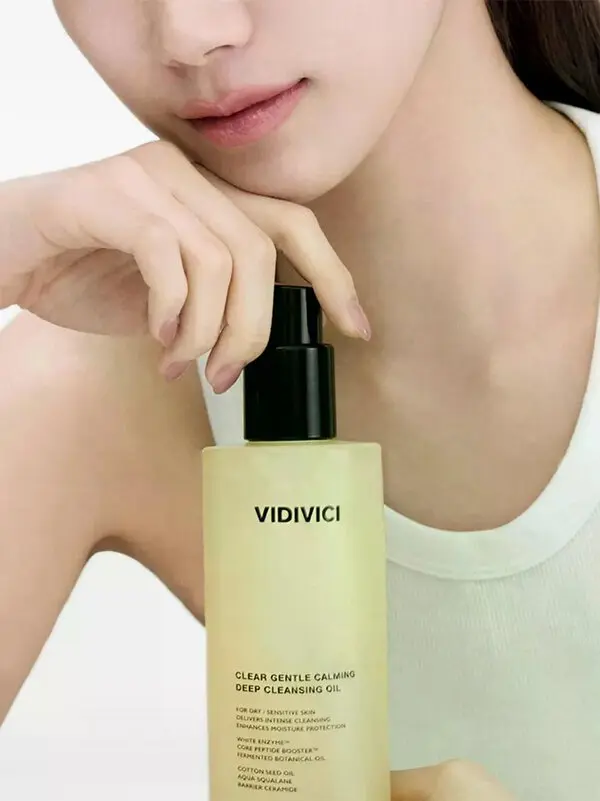 VIDIVICI Clear Calming Cleansing Oil - Black