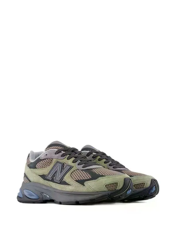 NEW BALANCE 2010 Logo-patch Sneakers - Green