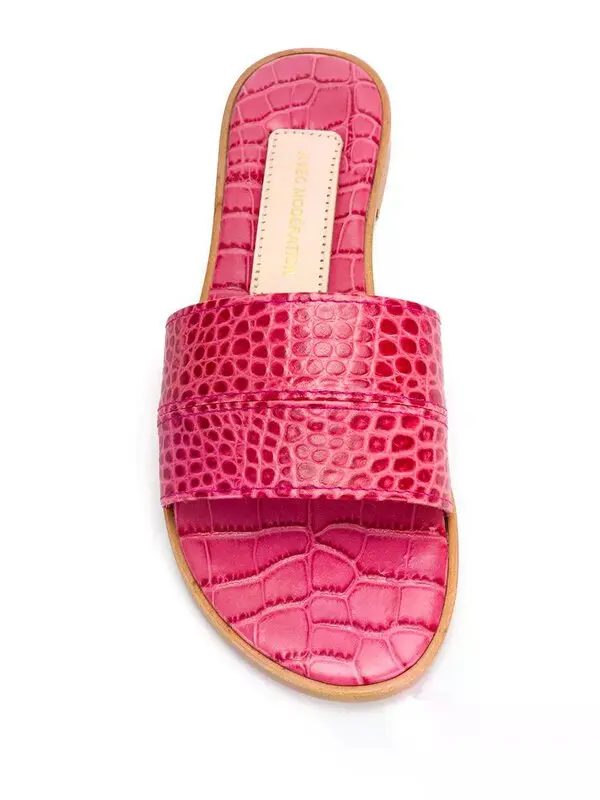 AVEC MODERATION Crocodile Embossed Sandals