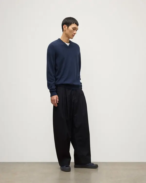 Johnstons Of Elgin Classic Cashmere V-neck Jumper