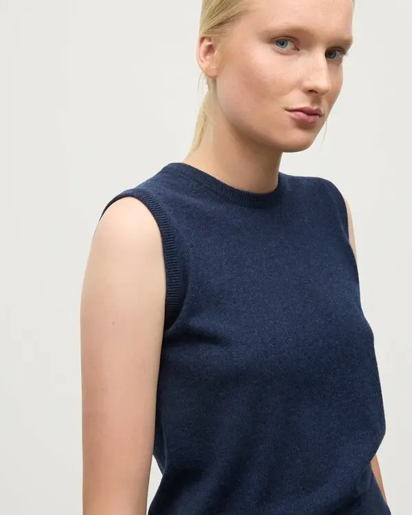 Johnstons Of Elgin Iris Classic Cashmere Tank - Navy
