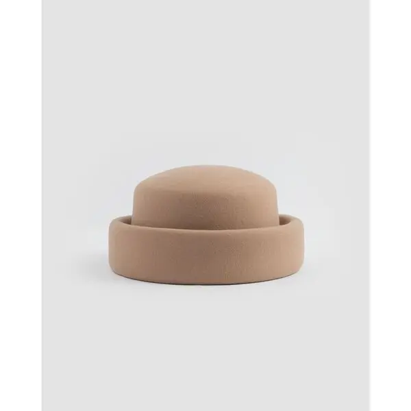 BORN TO ROAM London Pillbox Hat - Nude