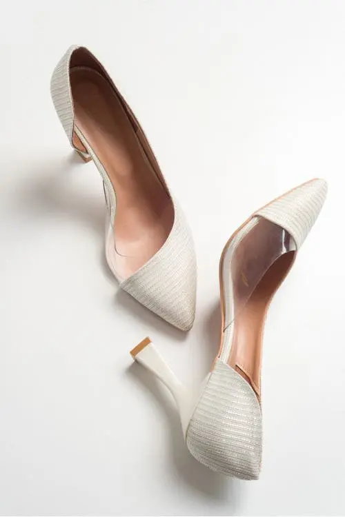 PROLOGUE SHOES Ursula Pointed Toe Pump - Ivory Glitter