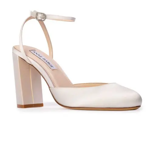 ANNE BARGE Amara Pumps