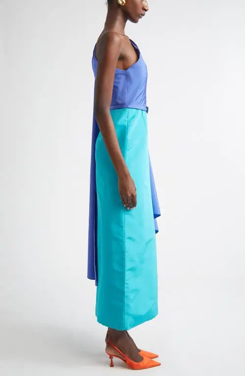 Carolina Herrera Colorblock Belted Silk Faille Gown With Detachable Cape Sleeve