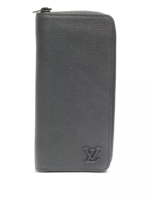 LOUIS VUITTON 2021-2025 Aerogram Zippy Wallet - Grey