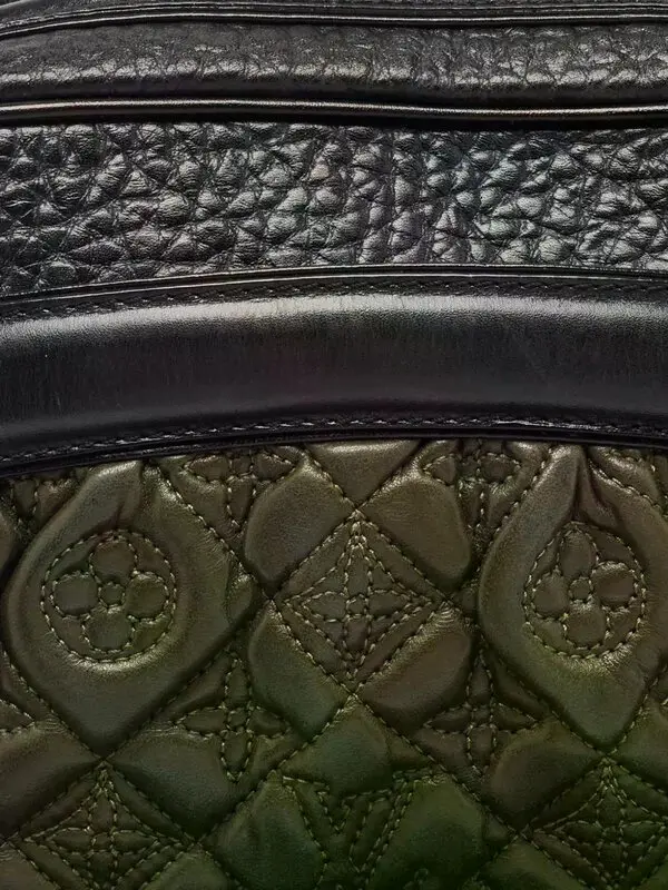 LOUIS VUITTON Vienna Cross Body Bag