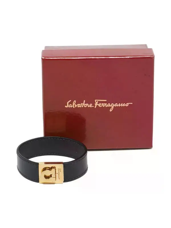 FERRAGAMO Gancini Leather Bracelet