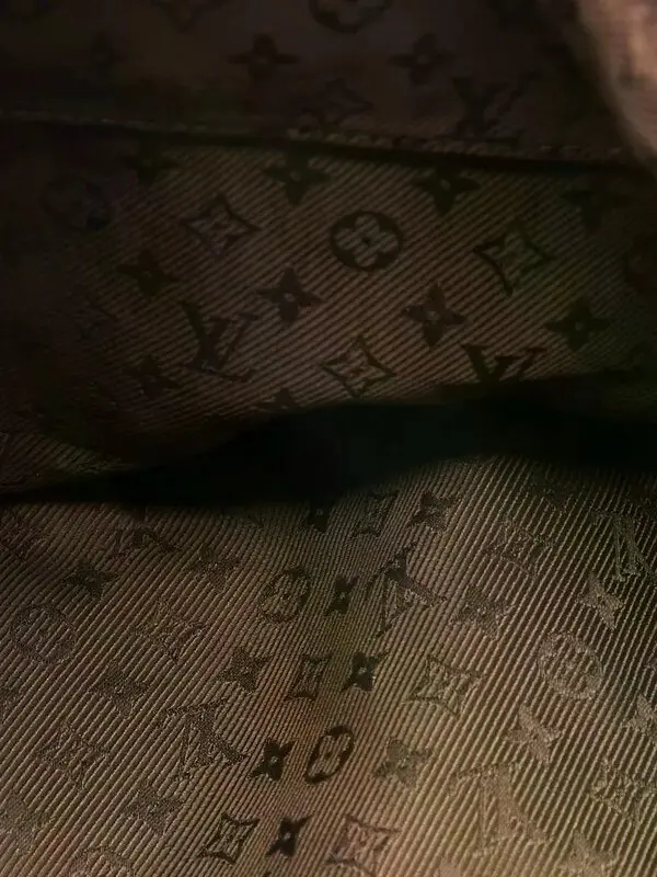 LOUIS VUITTON Leather Shoulder Bag