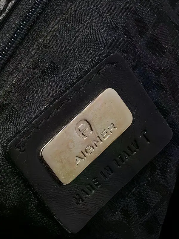 AIGNER Leather Horseshoe Shoulder Bag