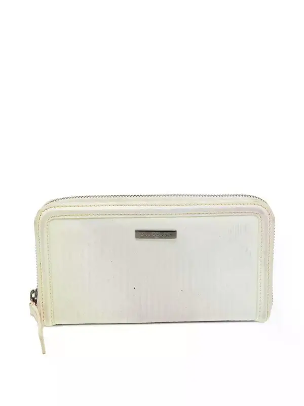 Burberry Embossed Patent-leather Wallet - White