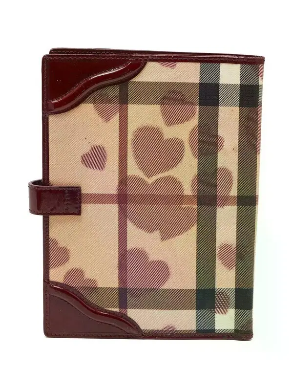 Burberry Heart Nova Check Leather Agenda Cover