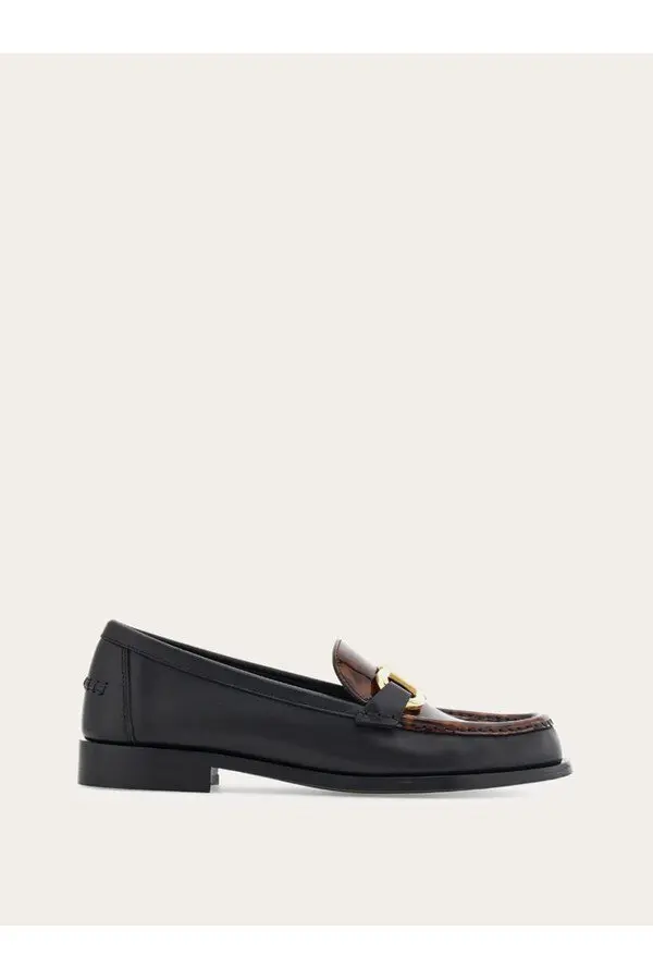 FERRAGAMO Gancini Loafer - Black