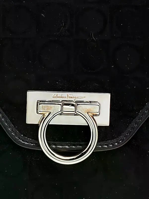 FERRAGAMO Gancini Leather Shoulder Bag