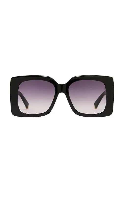 Stella McCartney Medallion Sunglasses - Black & Gradient Smoke