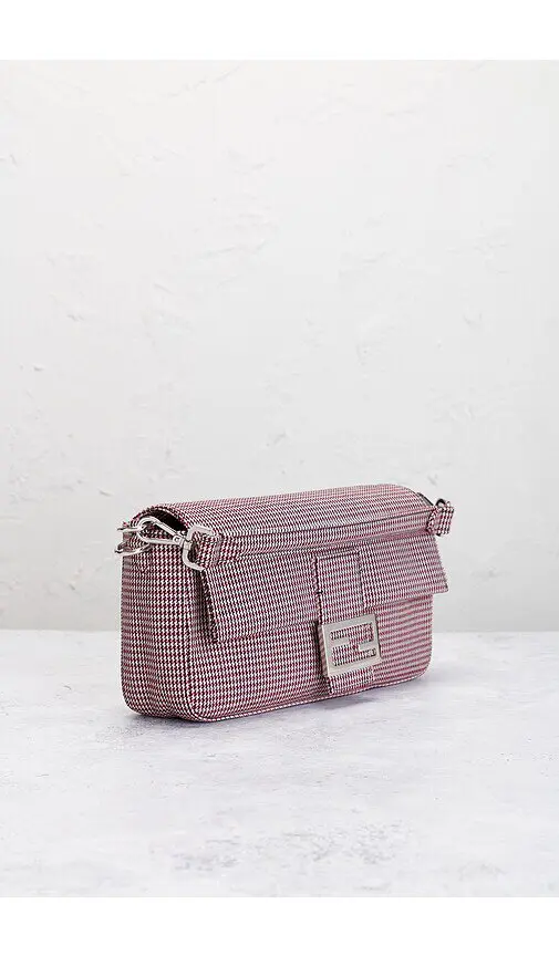 Undefined Fendi Mama Baguette Shoulder Bag