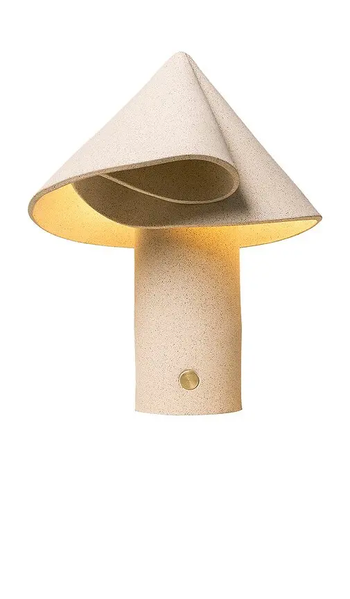 SIN Shayd Table Lamp