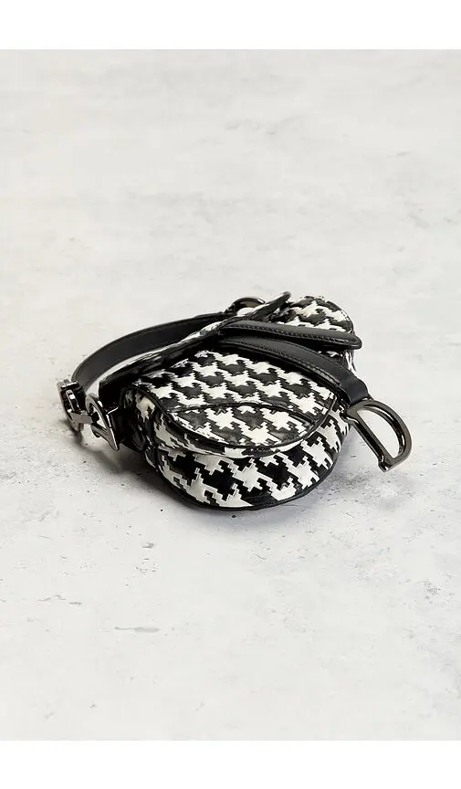 Undefined Dior Saddle Bag