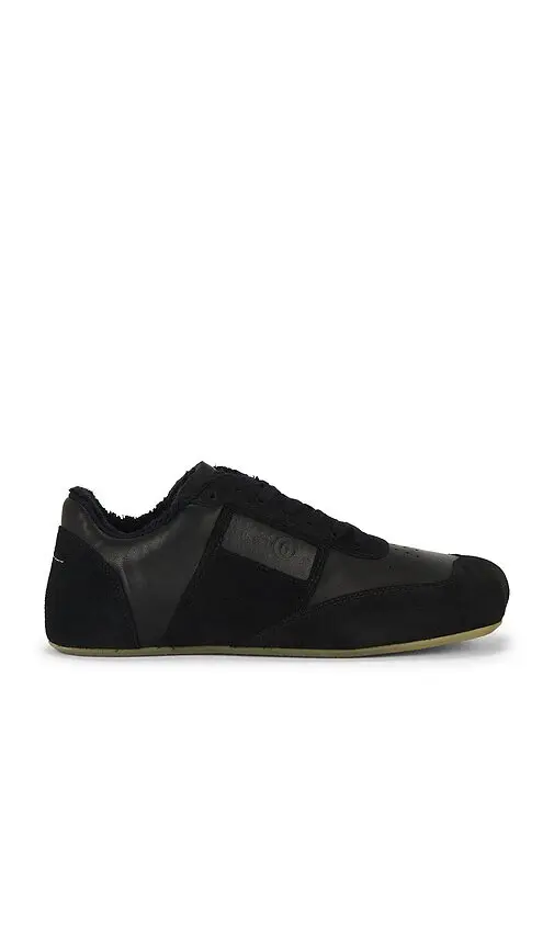 MAISON MARGIELA Low Top Sneakers - Black