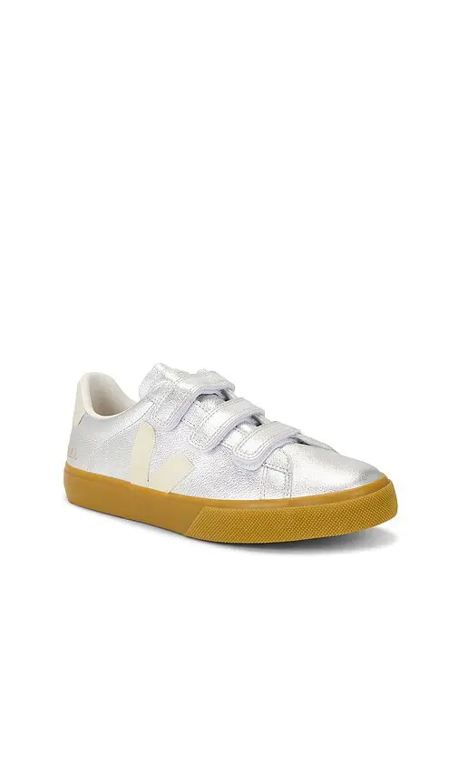 VEJA Recife Sneaker