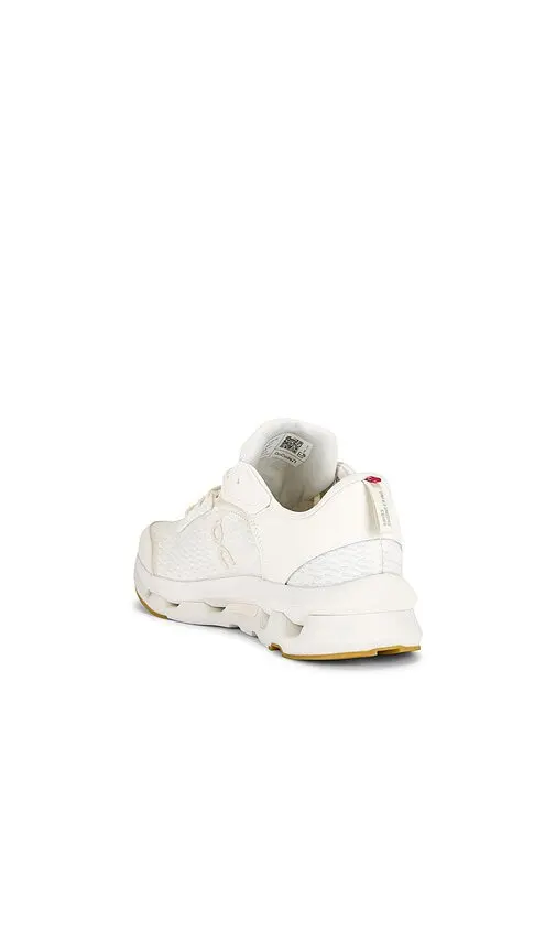 On Cloudzone Moon Sneaker - Ivory