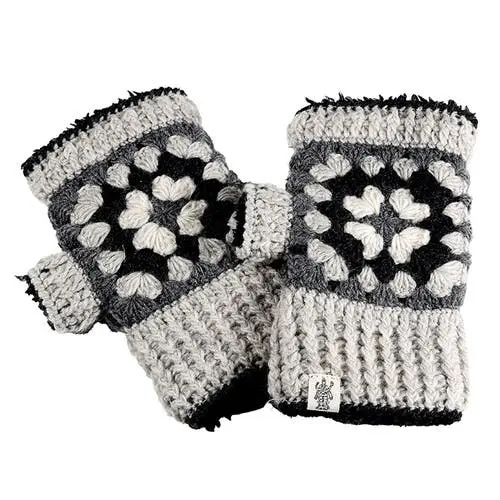 NIRVANNA DESIGNS Ryan Knitted Handwarmers - Linen