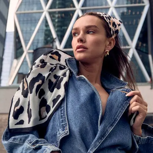 Lele Sadoughi Jackie Handkerchief Headband